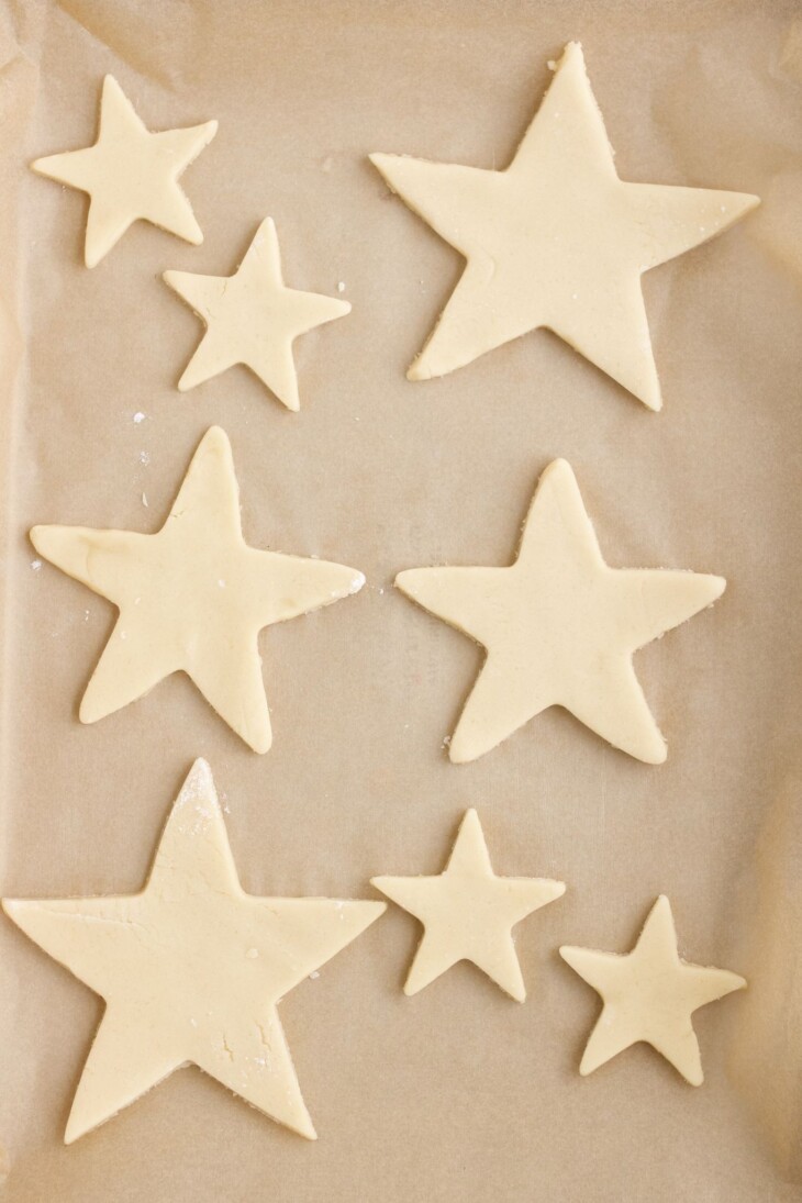 Cutout Sugar Cookies with Marbled Icing | Easy Cookie Recipes