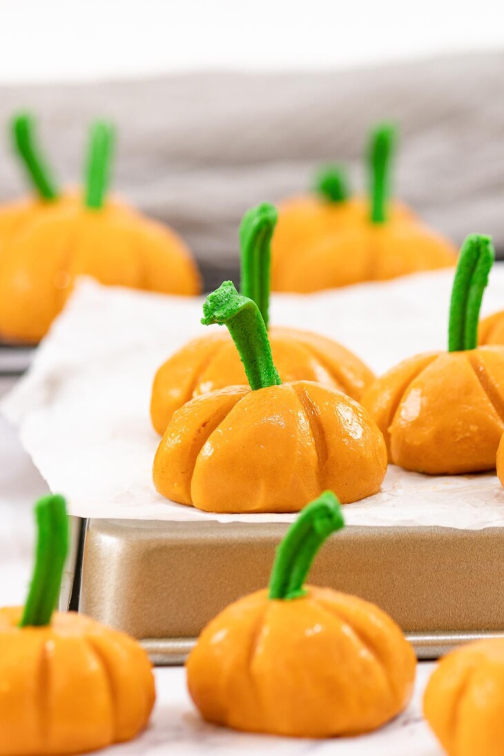 No Bake Peanut Butter Pumpkins | Easy Cookie Recipes