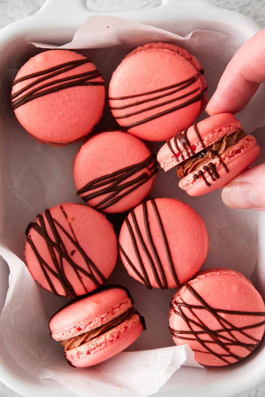 Chocolate Strawberry Macarons - Easy Cookie Recipes